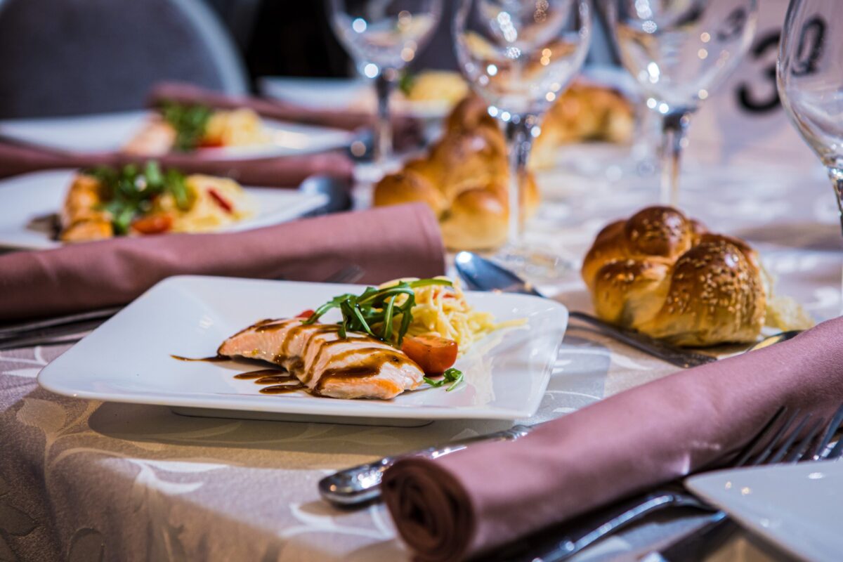 Wedding Catering Packages: How to Choose the Best Option for Your Big Day